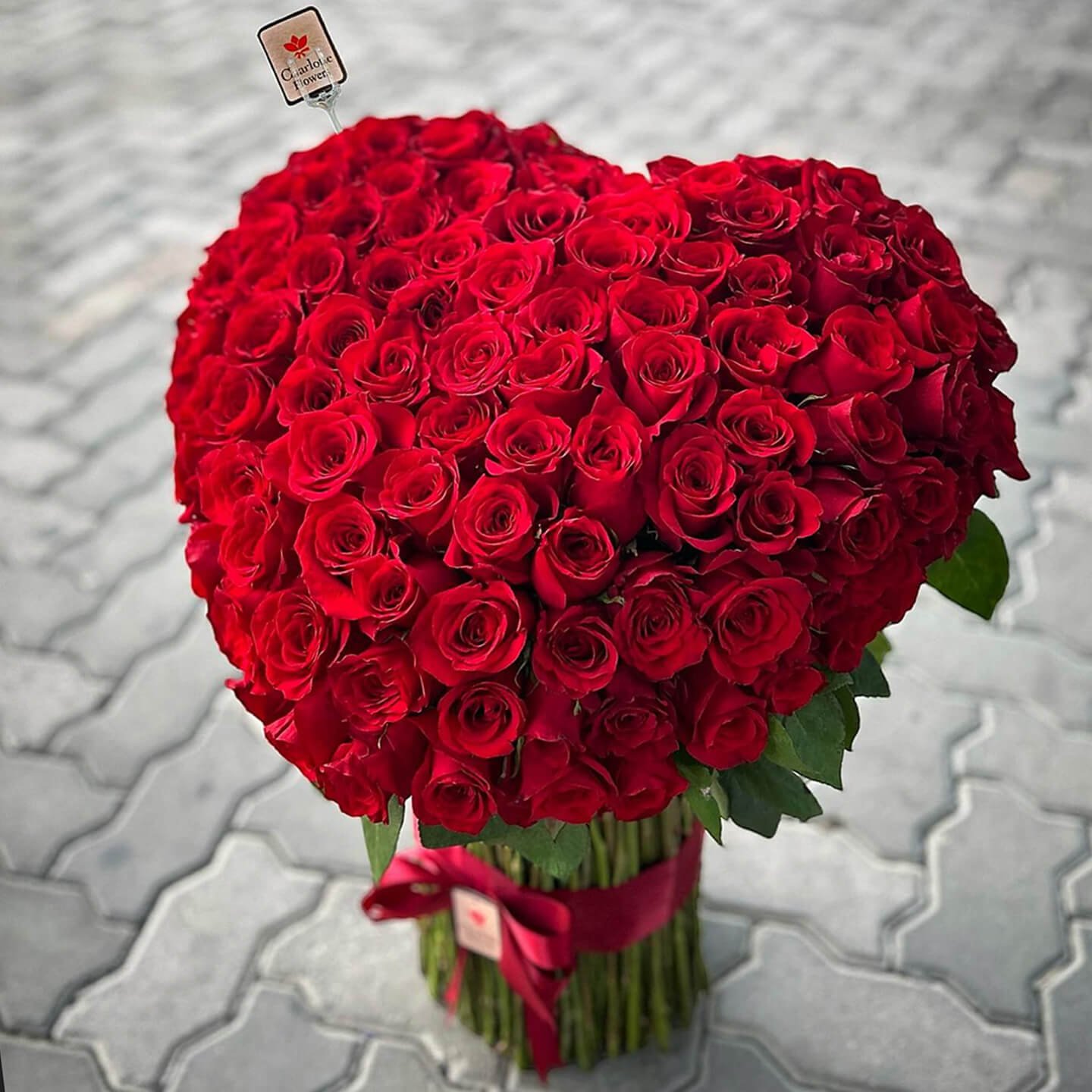 Best Big Heart Bouquet | Delivery in Dubai, Sharjah, Ajman.