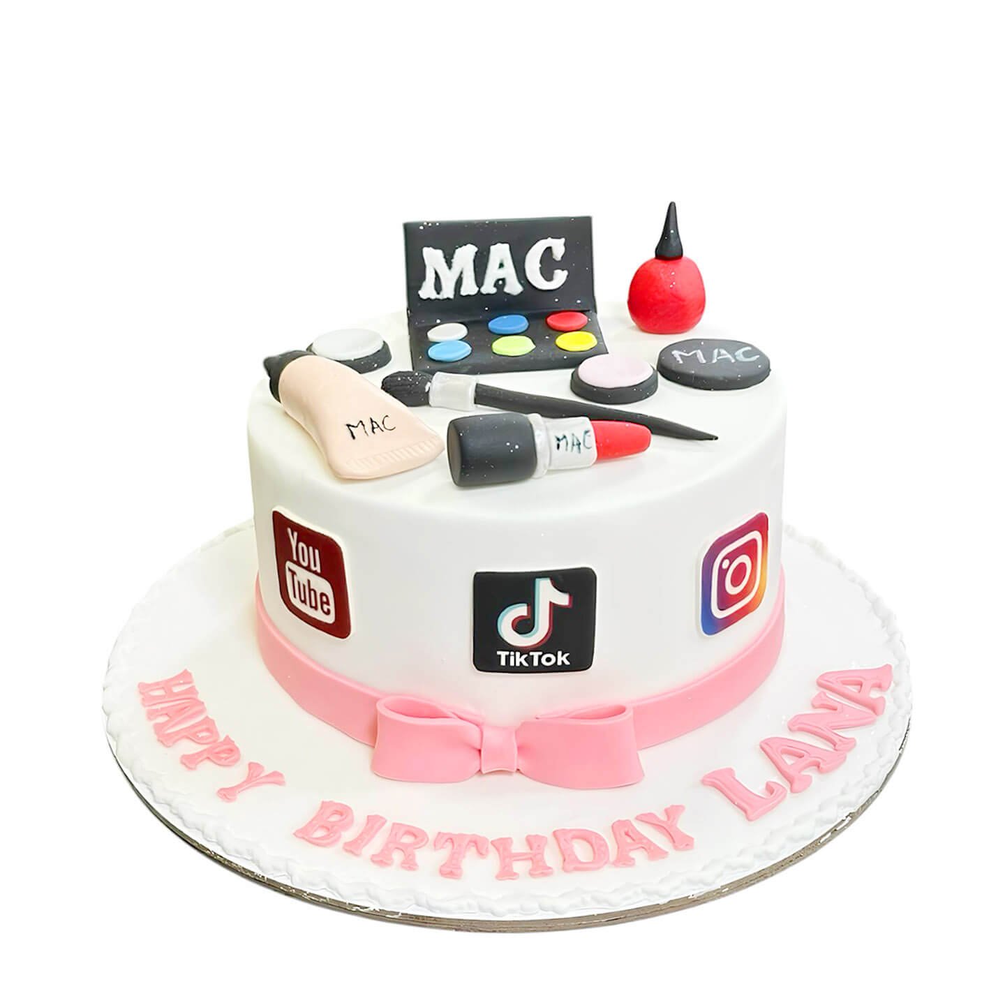 Best Make Up Cake | Delivery in Dubai, Sharjah, Ajman.